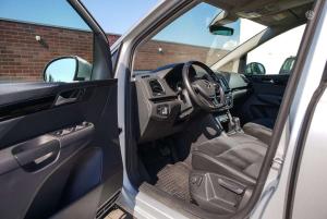Pelēks Volkswagen Sharan 2019 Marijampole, ar dzinēja tilpumu 1.97 L un nobraukumu 300 tūkst. km par 11950 €, foto 23 vietnē AUTOMOTO.COM.LV