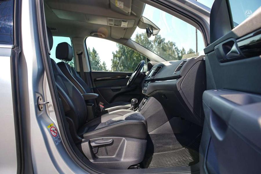 Pelēks Volkswagen Sharan 2019 Marijampole, ar dzinēja tilpumu 1.97 L un nobraukumu 300 tūkst. km par 11950 €, foto 38 vietnē AUTOMOTO.COM.LV