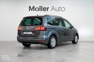 Grey Volkswagen Sharan 2021 in Vilnius, with an engine capacity of 1.40 L and mileage of 142 thousand km for 21500 €, photo 4 on AUTOMOTO.COM.LV