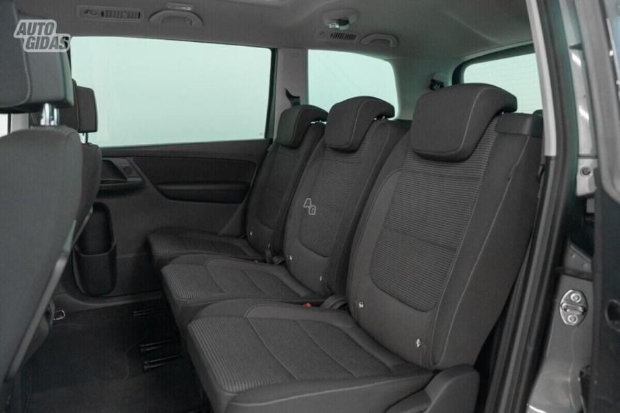 Grey Volkswagen Sharan 2021 in Vilnius, with an engine capacity of 1.40 L and mileage of 142 thousand km for 21500 €, photo 20 on AUTOMOTO.COM.LV