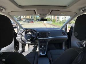 Pelēks Volkswagen Sharan 2022 Viļņa, ar dzinēja tilpumu 1.40 L un nobraukumu 85 tūkst. km par 37500 €, foto 8 vietnē AUTOMOTO.COM.LV