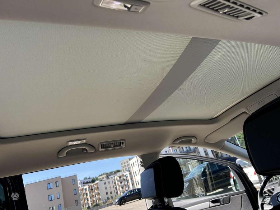 Pelēks Volkswagen Sharan 2022 Viļņa, ar dzinēja tilpumu 1.40 L un nobraukumu 85 tūkst. km par 37500 €, foto 23 vietnē AUTOMOTO.COM.LV