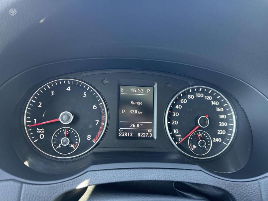 Pelēks Volkswagen Sharan 2022 Viļņa, ar dzinēja tilpumu 1.40 L un nobraukumu 85 tūkst. km par 37500 €, foto 27 vietnē AUTOMOTO.COM.LV