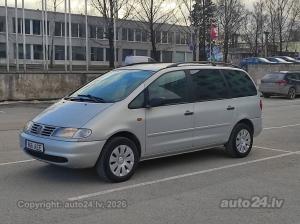 Pelēks Volkswagen Sharan 1999 Tartu, ar dzinēja tilpumu 1.90 L un nobraukumu 243 tūkst. km par 2950 €, foto  vietnē AUTOMOTO.COM.LV
