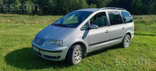 Pelēks Volkswagen Sharan 2002 Rēzekne, ar dzinēja tilpumu 1.90 L un nobraukumu 324 tūkst. km par 850 €, foto 2 vietnē AUTOMOTO.COM.LV
