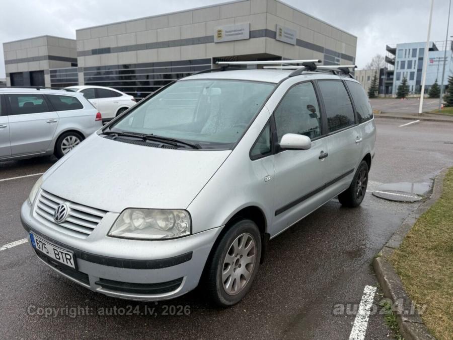 Pelēks Volkswagen Sharan 2003 Tartu, ar dzinēja tilpumu 1.90 L un nobraukumu 299 tūkst. km par 999 €, foto 4 vietnē AUTOMOTO.COM.LV