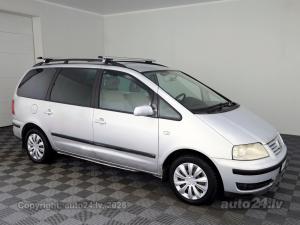 Pelēks Volkswagen Sharan 2003 Tallina, ar dzinēja tilpumu 1.90 L un nobraukumu 296 tūkst. km par 599 €, foto  vietnē AUTOMOTO.COM.LV