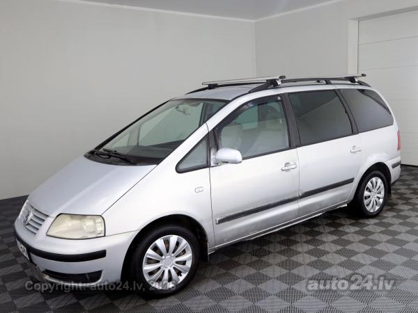 Pelēks Volkswagen Sharan 2003 Tallina, ar dzinēja tilpumu 1.90 L un nobraukumu 296 tūkst. km par 599 €, foto 2 vietnē AUTOMOTO.COM.LV