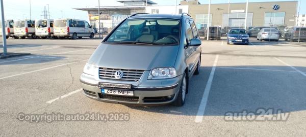 Grey Volkswagen Sharan 2004 in Tallinn, with an engine capacity of 1.90 L and mileage of 338 thousand km for 2900 €, photo 1 on AUTOMOTO.COM.LV