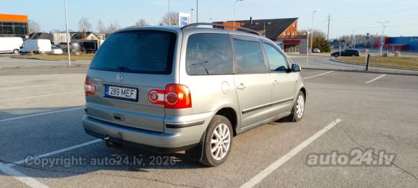 Grey Volkswagen Sharan 2004 in Tallinn, with an engine capacity of 1.90 L and mileage of 338 thousand km for 2900 €, photo 4 on AUTOMOTO.COM.LV