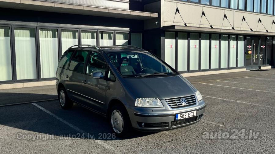 Pelēks Volkswagen Sharan 2004 Tallina, ar dzinēja tilpumu 1.90 L un nobraukumu 257 tūkst. km par 2450 €, foto 3 vietnē AUTOMOTO.COM.LV