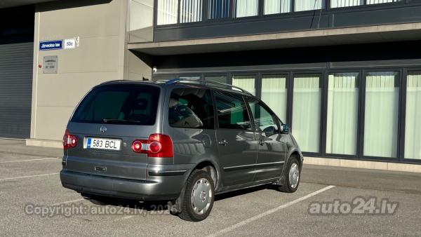 Grey Volkswagen Sharan 2004 in Tallinn, with an engine capacity of 1.90 L and mileage of 257 thousand km for 2450 €, photo 5 on AUTOMOTO.COM.LV