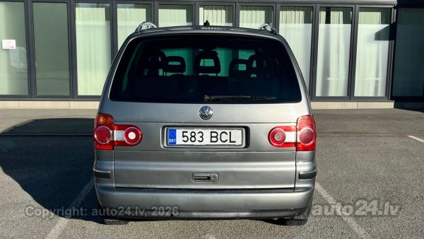 Grey Volkswagen Sharan 2004 in Tallinn, with an engine capacity of 1.90 L and mileage of 257 thousand km for 2450 €, photo 6 on AUTOMOTO.COM.LV