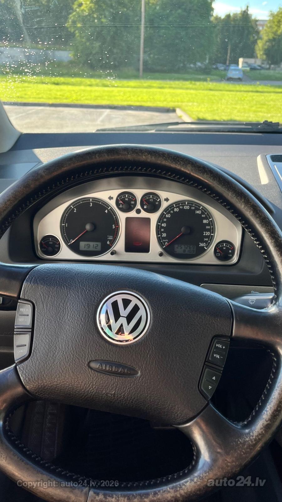 Pelēks Volkswagen Sharan 2004 Tallina, ar dzinēja tilpumu 1.90 L un nobraukumu 257 tūkst. km par 2450 €, foto 8 vietnē AUTOMOTO.COM.LV