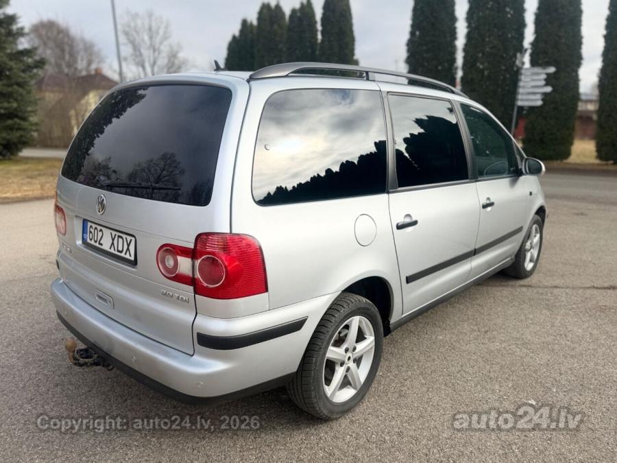 Grey Volkswagen Sharan 2006 in Tallinn, with an engine capacity of 2.00 L and mileage of 247 thousand km for 3500 €, photo 4 on AUTOMOTO.COM.LV