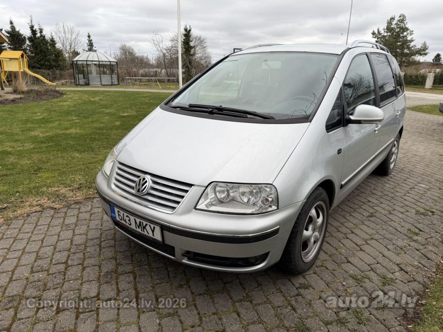 Pelēks Volkswagen Sharan 2006 Tallina, ar dzinēja tilpumu 1.90 L un nobraukumu 232 tūkst. km par 3500 €, foto 1 vietnē AUTOMOTO.COM.LV