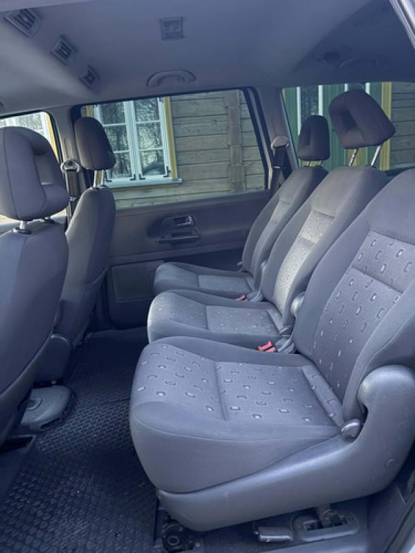 Pelēks Volkswagen Sharan 2006 Veru, ar dzinēja tilpumu 1.90 L un nobraukumu 324 tūkst. km par 3000 €, foto 6 vietnē AUTOMOTO.COM.LV