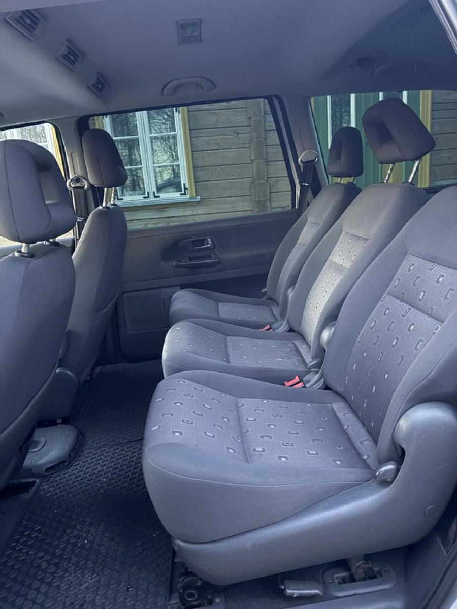 Pelēks Volkswagen Sharan 2006 Veru, ar dzinēja tilpumu 1.90 L un nobraukumu 324 tūkst. km par 3000 €, foto 15 vietnē AUTOMOTO.COM.LV
