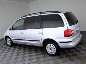 Pelēks Volkswagen Sharan 2006 Tallina, ar dzinēja tilpumu 2.00 L un nobraukumu 372 tūkst. km par 1499 €, foto 14 vietnē AUTOMOTO.COM.LV