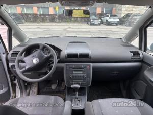 Grey Volkswagen Sharan 2007 in Tallinn, with an engine capacity of 1.90 L and mileage of 265 thousand km for 2000 €, photo 5 on AUTOMOTO.COM.LV