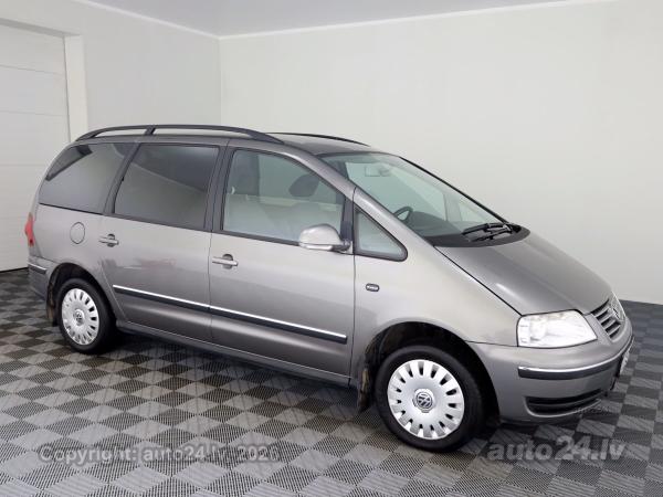 Grey Volkswagen Sharan 2007 in Tallinn, with an engine capacity of 1.90 L and mileage of 411 thousand km for 899 €, photo 1 on AUTOMOTO.COM.LV