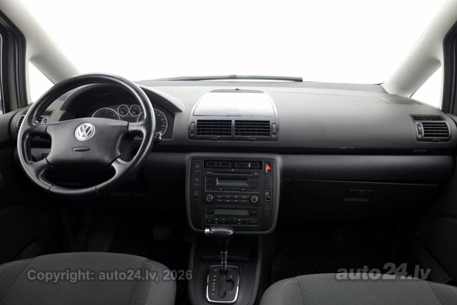 Pelēks Volkswagen Sharan 2007 Tallina, ar dzinēja tilpumu 1.90 L un nobraukumu 411 tūkst. km par 899 €, foto 6 vietnē AUTOMOTO.COM.LV