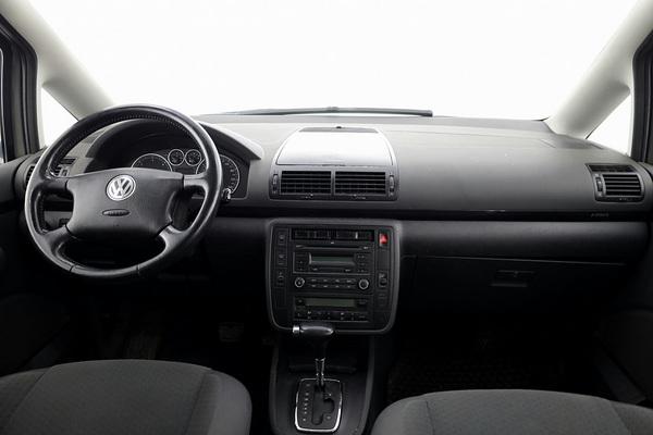 Grey Volkswagen Sharan 2007 in Tallinn, with an engine capacity of 1.90 L and mileage of 411 thousand km for 899 €, photo 5 on AUTOMOTO.COM.LV
