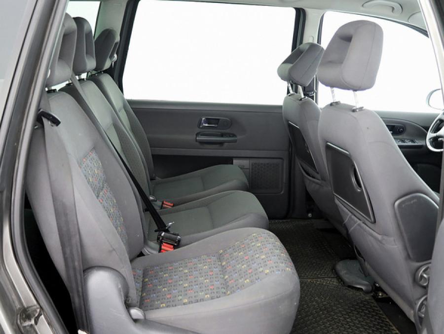 Grey Volkswagen Sharan 2007 in Tallinn, with an engine capacity of 1.90 L and mileage of 411 thousand km for 899 €, photo 8 on AUTOMOTO.COM.LV