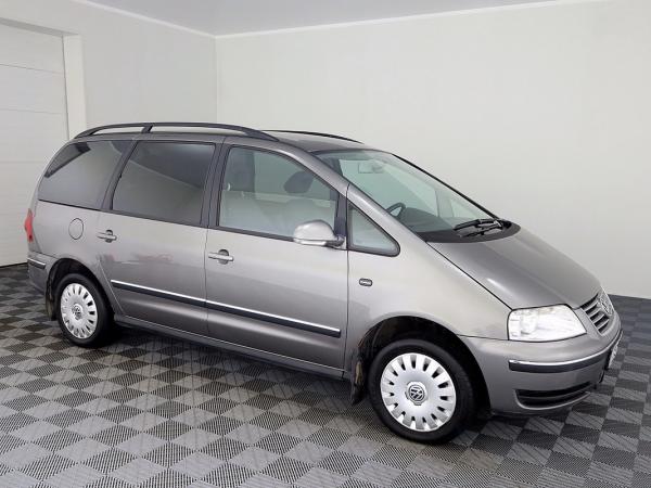 Grey Volkswagen Sharan 2007 in Tallinn, with an engine capacity of 1.90 L and mileage of 411 thousand km for 899 €, photo 9 on AUTOMOTO.COM.LV