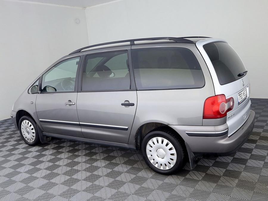 Grey Volkswagen Sharan 2007 in Tallinn, with an engine capacity of 1.90 L and mileage of 411 thousand km for 899 €, photo 13 on AUTOMOTO.COM.LV