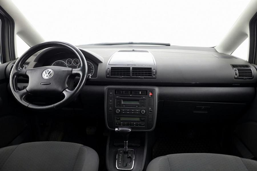 Grey Volkswagen Sharan 2007 in Tallinn, with an engine capacity of 1.90 L and mileage of 411 thousand km for 899 €, photo 14 on AUTOMOTO.COM.LV