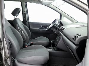 Grey Volkswagen Sharan 2007 in Tallinn, with an engine capacity of 1.90 L and mileage of 411 thousand km for 899 €, photo 15 on AUTOMOTO.COM.LV
