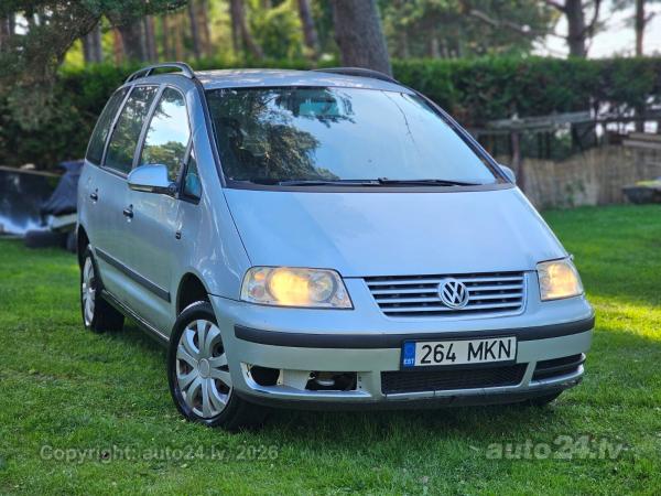 Pelēks Volkswagen Sharan 2007 Tallina, ar dzinēja tilpumu 1.90 L un nobraukumu 250 tūkst. km par 1900 €, foto 4 vietnē AUTOMOTO.COM.LV
