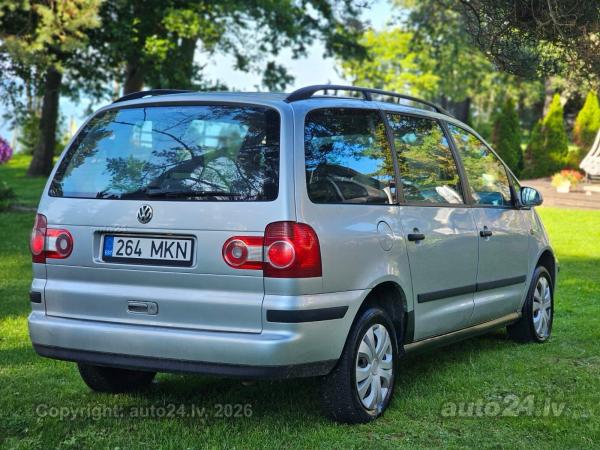 Pelēks Volkswagen Sharan 2007 Tallina, ar dzinēja tilpumu 1.90 L un nobraukumu 250 tūkst. km par 1900 €, foto 5 vietnē AUTOMOTO.COM.LV