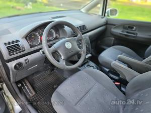 Grey Volkswagen Sharan 2007 in Tallinn, with an engine capacity of 1.90 L and mileage of 250 thousand km for 1900 €, photo 9 on AUTOMOTO.COM.LV