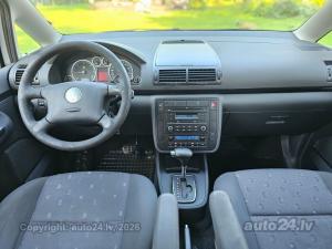 Grey Volkswagen Sharan 2007 in Tallinn, with an engine capacity of 1.90 L and mileage of 250 thousand km for 1900 €, photo 10 on AUTOMOTO.COM.LV