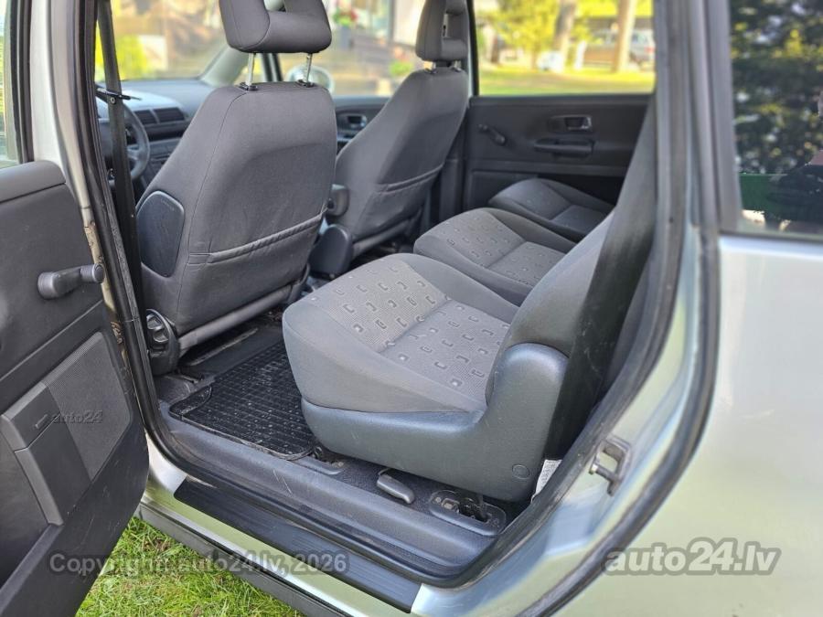 Grey Volkswagen Sharan 2007 in Tallinn, with an engine capacity of 1.90 L and mileage of 250 thousand km for 1900 €, photo 14 on AUTOMOTO.COM.LV