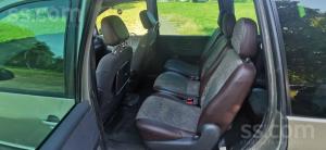 Grey Volkswagen Sharan 2007 in Liepaja, with an engine capacity of 1.90 L and mileage of 417 thousand km for 2600 €, photo 8 on AUTOMOTO.COM.LV