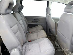 Grey Volkswagen Sharan 2007 in Tallinn, with an engine capacity of 1.90 L and mileage of 330 thousand km for 899 €, photo 8 on AUTOMOTO.COM.LV