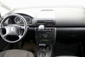 Pelēks Volkswagen Sharan 2007 Tallina, ar dzinēja tilpumu 1.90 L un nobraukumu 330 tūkst. km par 899 €, foto 6 vietnē AUTOMOTO.COM.LV