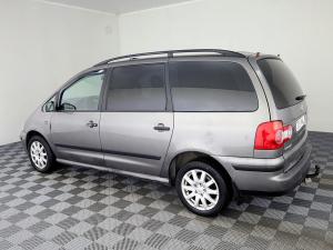 Pelēks Volkswagen Sharan 2007 Tallina, ar dzinēja tilpumu 1.90 L un nobraukumu 330 tūkst. km par 899 €, foto 13 vietnē AUTOMOTO.COM.LV