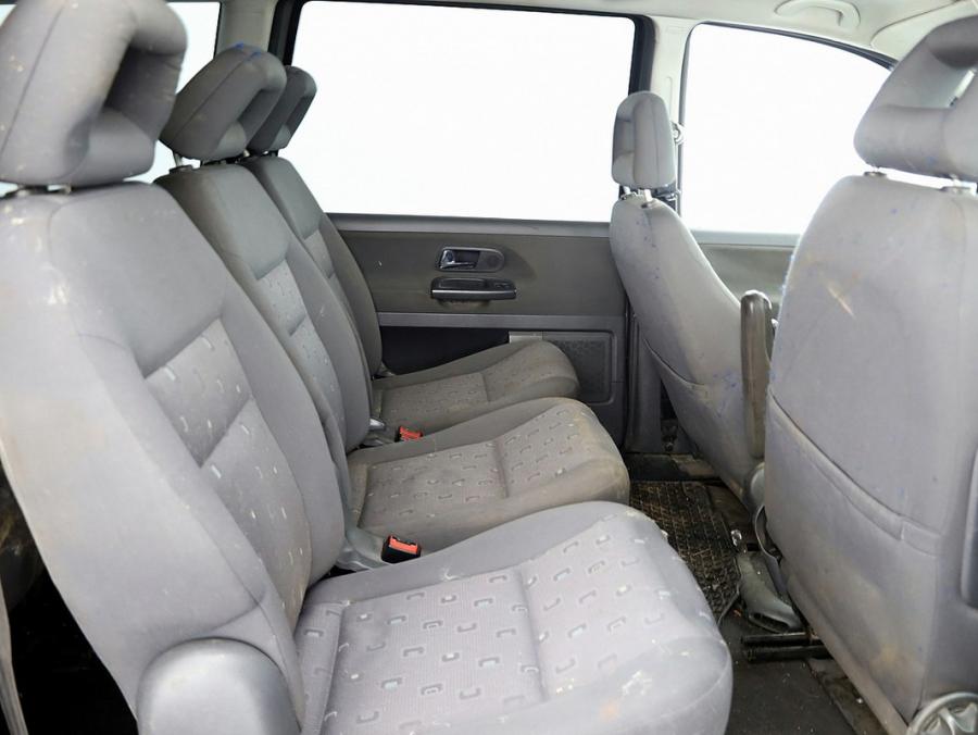 Pelēks Volkswagen Sharan 2007 Tallina, ar dzinēja tilpumu 1.90 L un nobraukumu 330 tūkst. km par 899 €, foto 16 vietnē AUTOMOTO.COM.LV