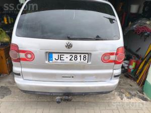 Pelēks Volkswagen Sharan 2007 Rīga, ar dzinēja tilpumu 1.90 L un nobraukumu 370 tūkst. km par 900 €, foto 3 vietnē AUTOMOTO.COM.LV