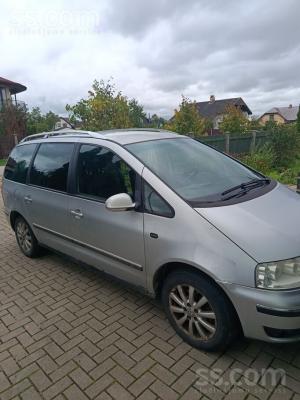 Pelēks Volkswagen Sharan 2007 Rīga, ar dzinēja tilpumu 1.90 L un nobraukumu 370 tūkst. km par 900 €, foto 4 vietnē AUTOMOTO.COM.LV