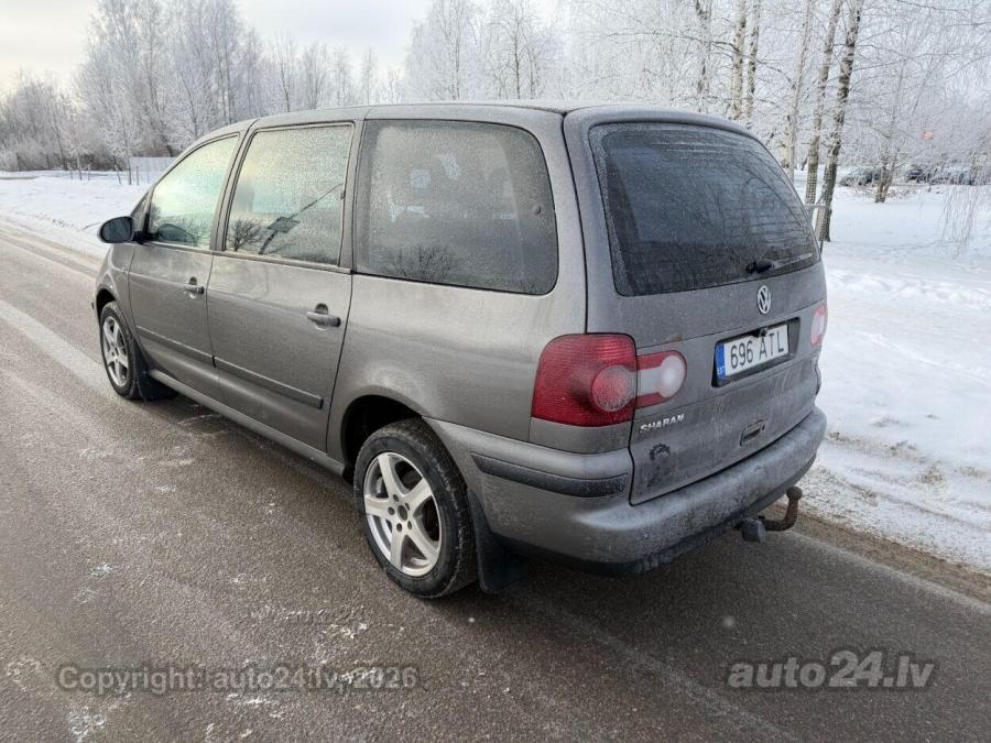 Pelēks Volkswagen Sharan 2008 Tartu, ar dzinēja tilpumu 1.90 L un nobraukumu 364 tūkst. km par 2490 €, foto 3 vietnē AUTOMOTO.COM.LV
