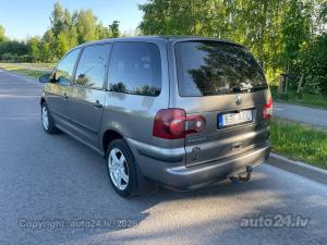 Pelēks Volkswagen Sharan 2008 Tartu, ar dzinēja tilpumu 1.90 L un nobraukumu 364 tūkst. km par 2490 €, foto 13 vietnē AUTOMOTO.COM.LV