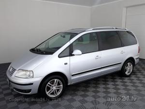 Grey Volkswagen Sharan 2009 in Tallinn, with an engine capacity of 2.00 L and mileage of 294 thousand km for 1199 €, photo 3 on AUTOMOTO.COM.LV