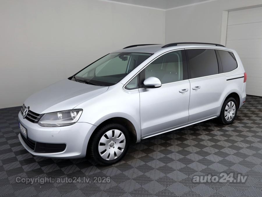 Pelēks Volkswagen Sharan 2010 Tallina, ar dzinēja tilpumu 2.00 L un nobraukumu 288 tūkst. km par 3999 €, foto 3 vietnē AUTOMOTO.COM.LV