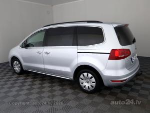 Pelēks Volkswagen Sharan 2010 Tallina, ar dzinēja tilpumu 2.00 L un nobraukumu 288 tūkst. km par 3999 €, foto 5 vietnē AUTOMOTO.COM.LV