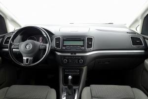 Grey Volkswagen Sharan 2010 in Tallinn, with an engine capacity of 2.00 L and mileage of 288 thousand km for 3999 €, photo 6 on AUTOMOTO.COM.LV
